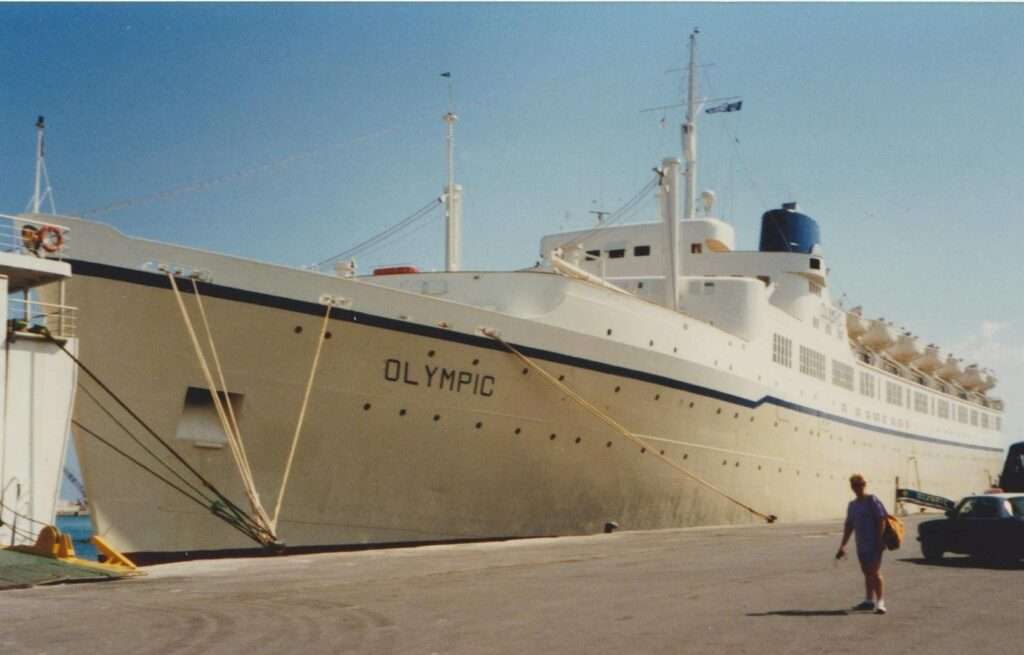 Ship Reviews - Ken Goes Cruising