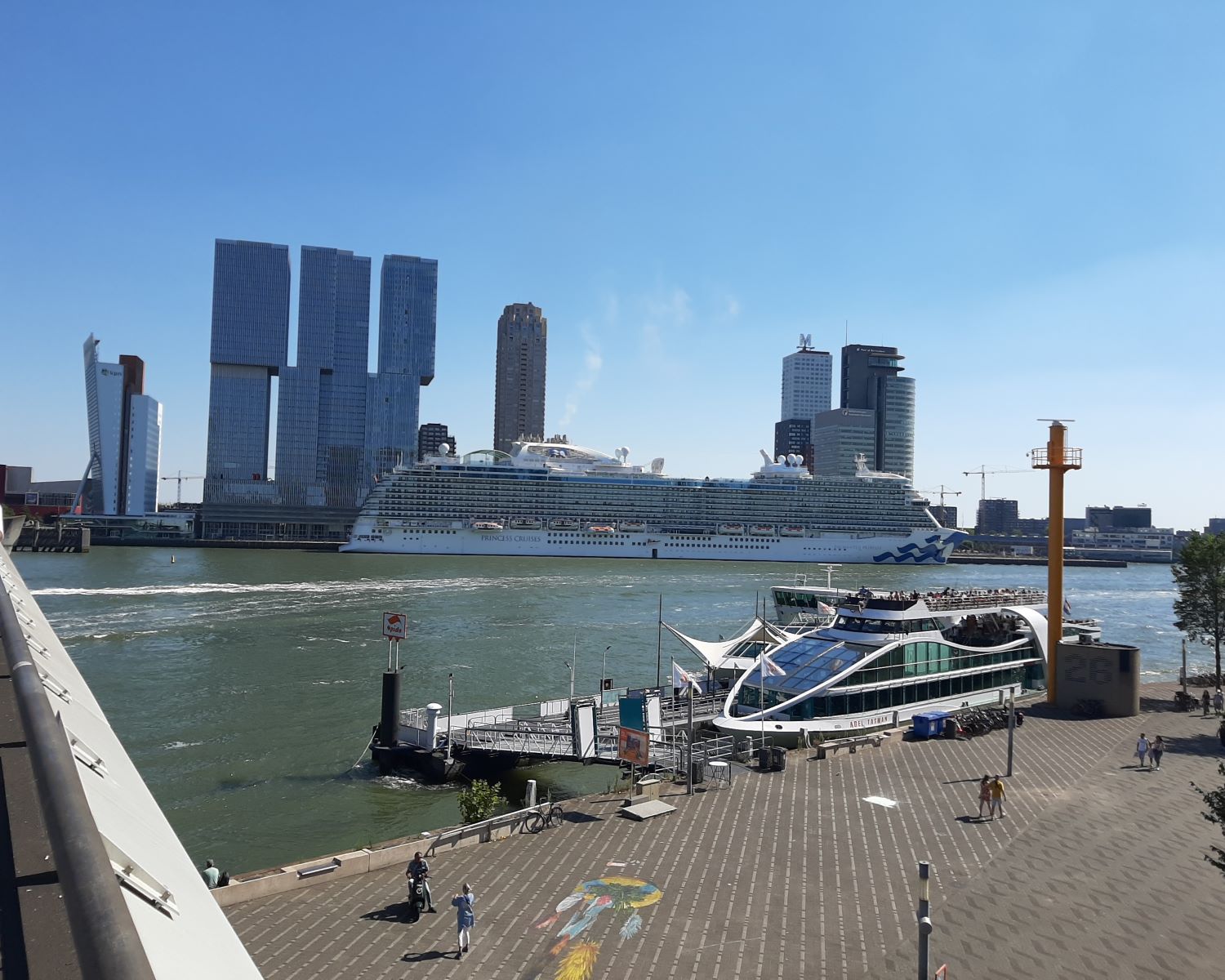 Rotterdam - Ken Goes Cruising